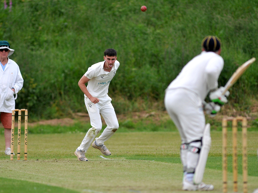 E Division West round-up – week four: Last-ball finish TWICE over for ...